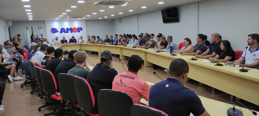 Entre Rios do Oeste participa de reunião na AMOP que define diretrizes ...